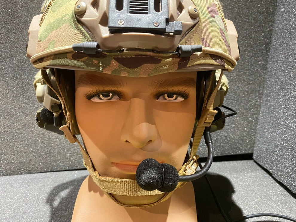 Maritime helmet with headset, helmet cover & strobe – HIG OPERATOR